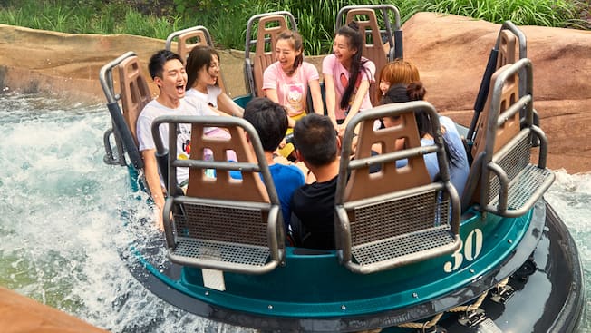 Roaring Rapids | Attractions | Shanghai Disney Resort